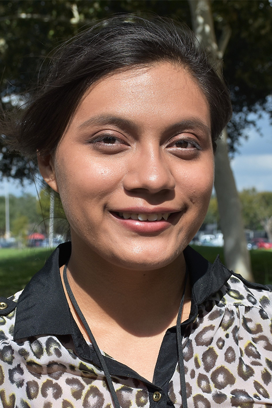 UHV NewsWire - UHV announces holiday card contest winner