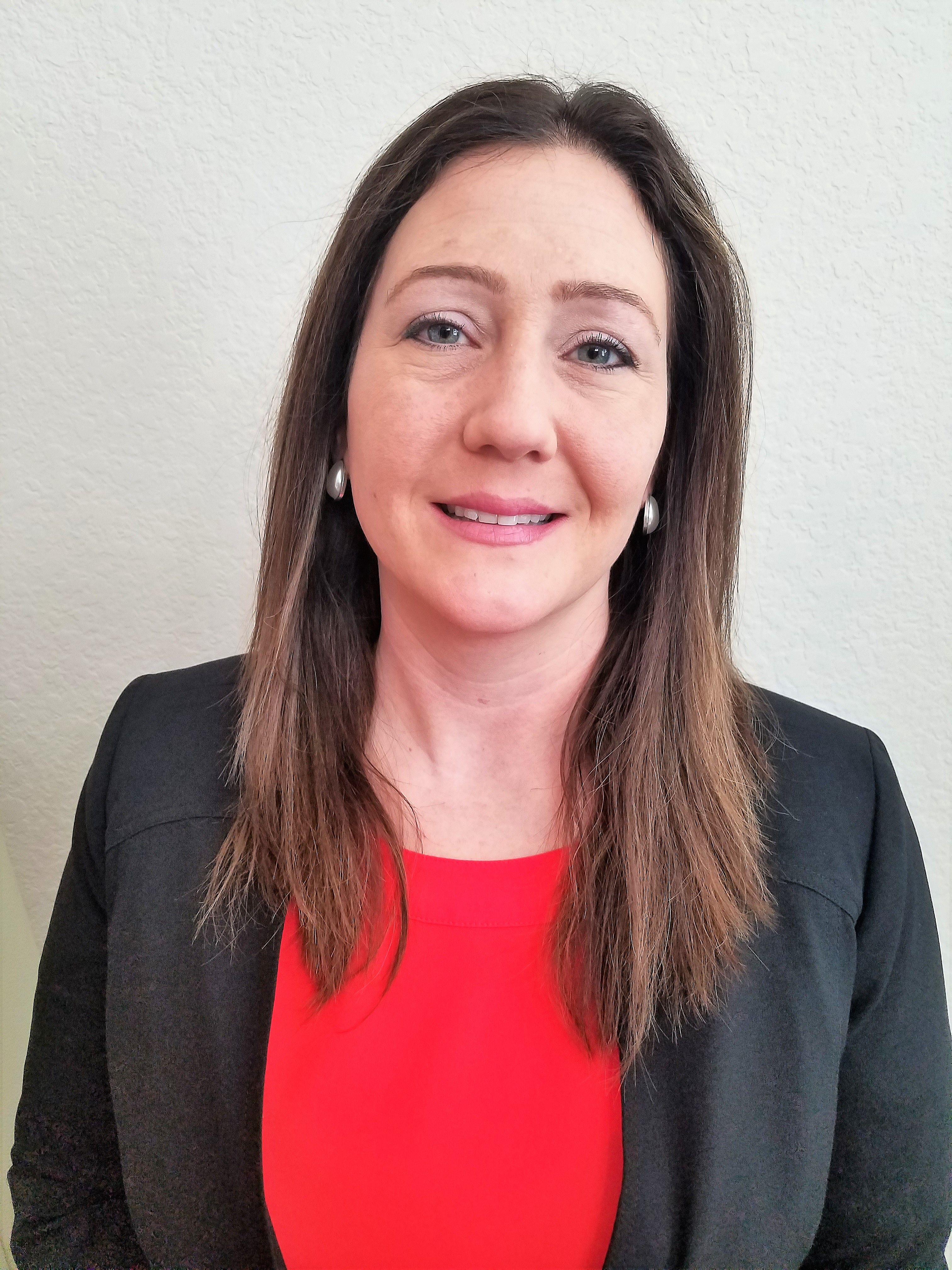 UHV NewsWire - Business students juggle family, school to accomplish goals