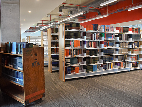 UHV NewsWire - UHV Library moves into University Commons